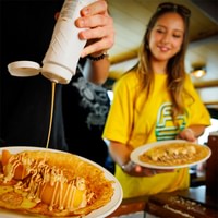 Pancakes on the boat tour | Tours & Tickets